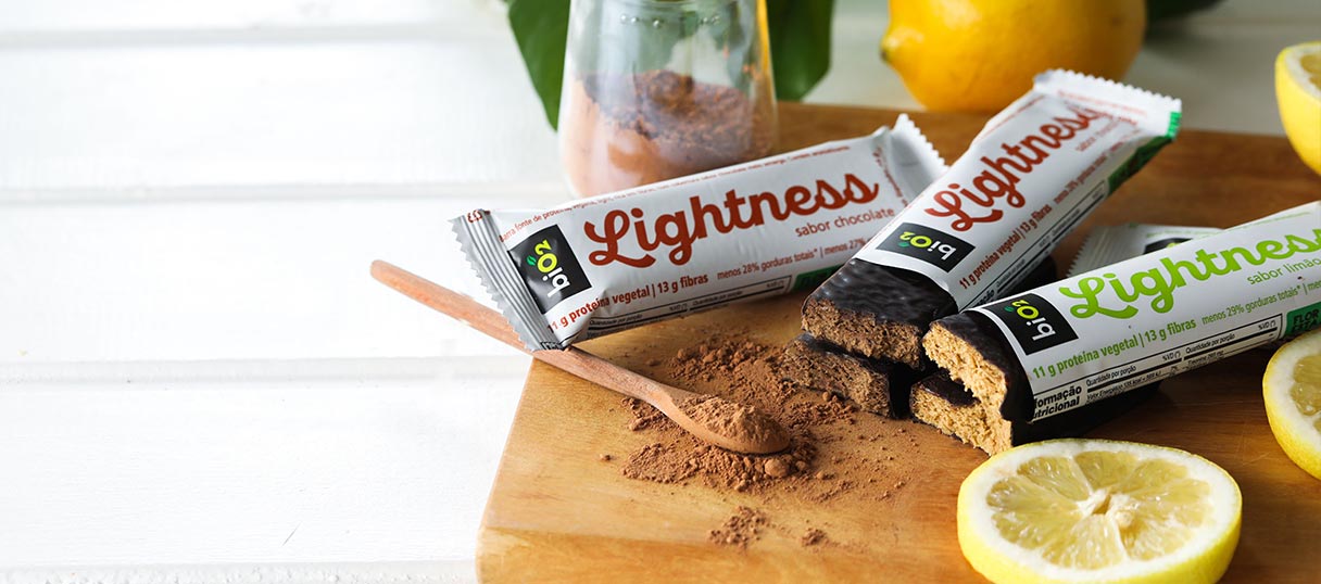 Barra de Proteína Light Sabor Chocolate Vegana biO2 Lightness 45 g - biO2